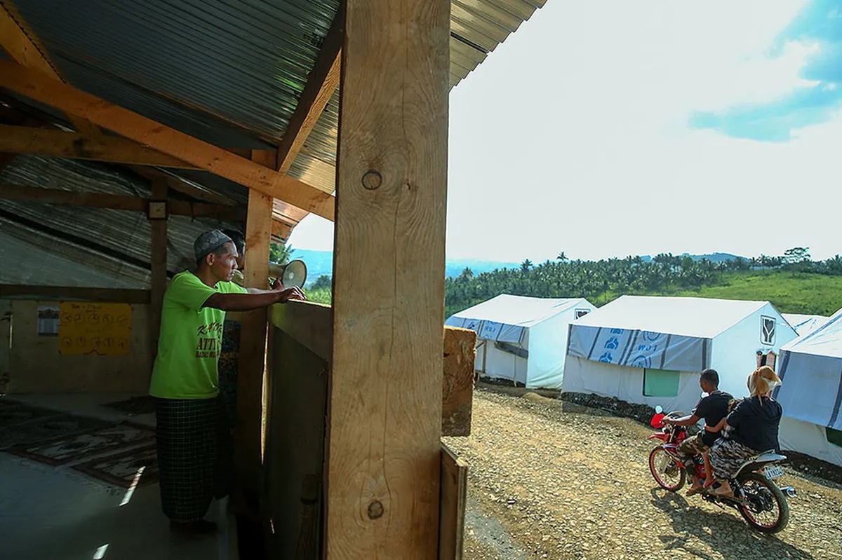 DSWD blows a billion pesos on food packs, various kits for Marawi | ABS-CBN