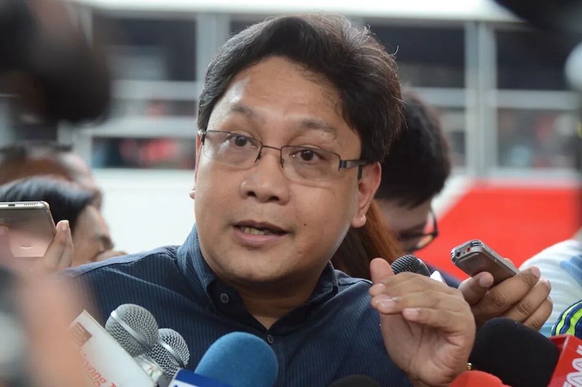 Sa gitna ng krisis sa MRT: Chavez, nagbitiw sa DOTr | ABS-CBN News Sa gitna ng krisis sa MRT: Chavez, nagbitiw sa DOTr | ABS-CBN News