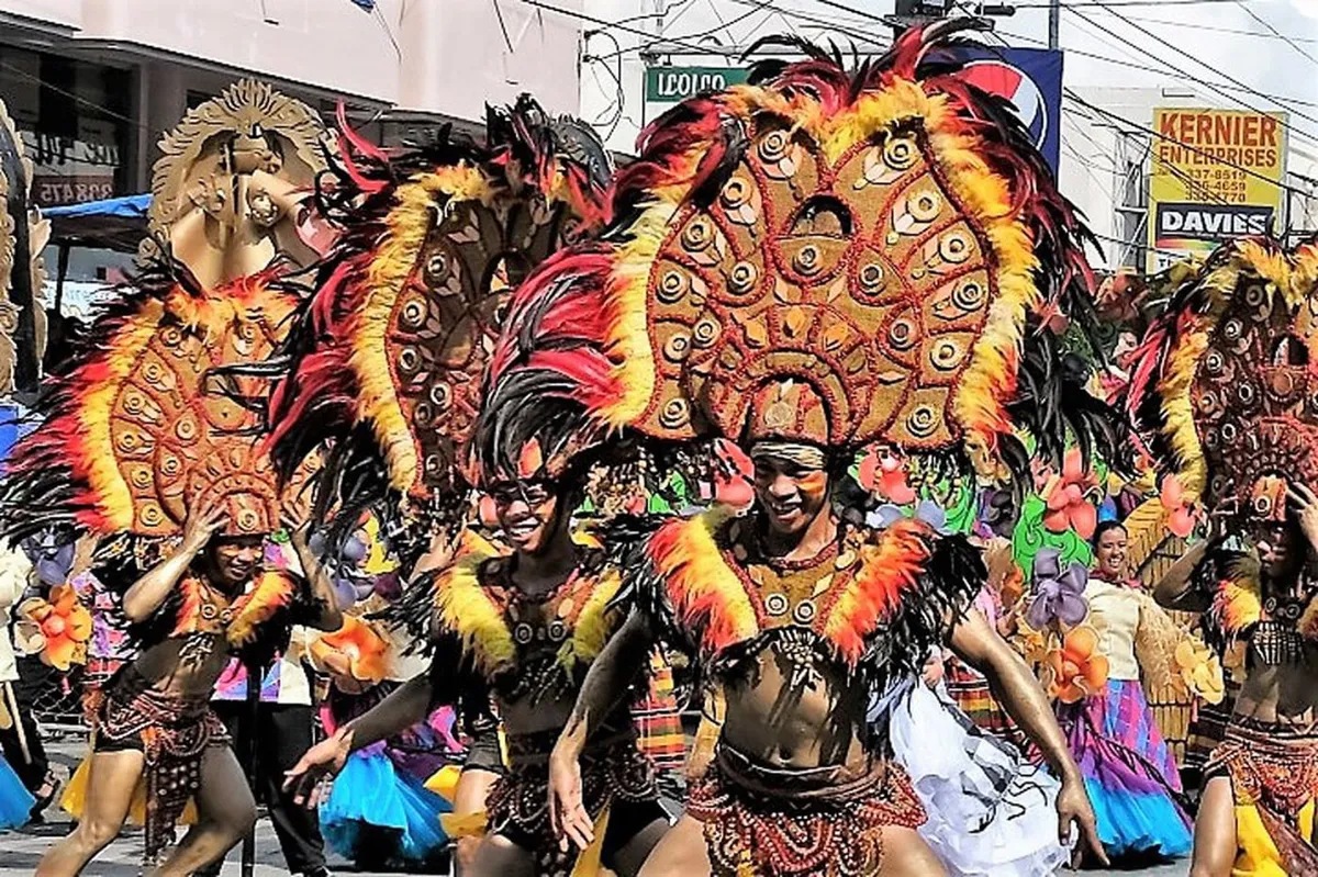 IN PHOTOS: Iloilo's Dinagyang bursts with color, creativity | ABS-CBN ...