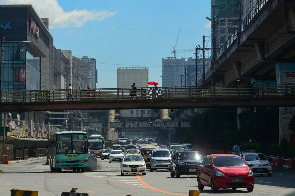 DPWH to resume roadworks along EDSA, QC starting 11:00 p.m. Friday ...