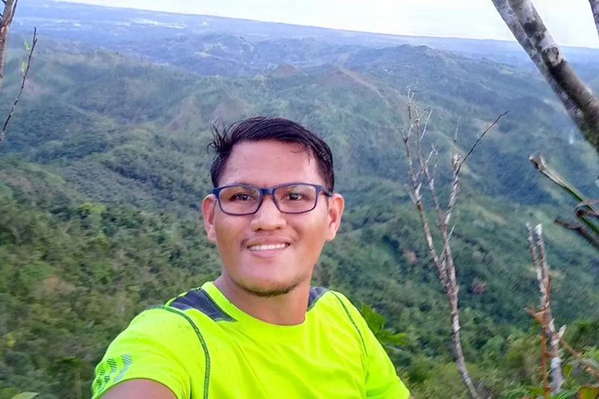 Naligaw na lalaki sa bundok sa Butuan, nailigtas | ABS-CBN News
