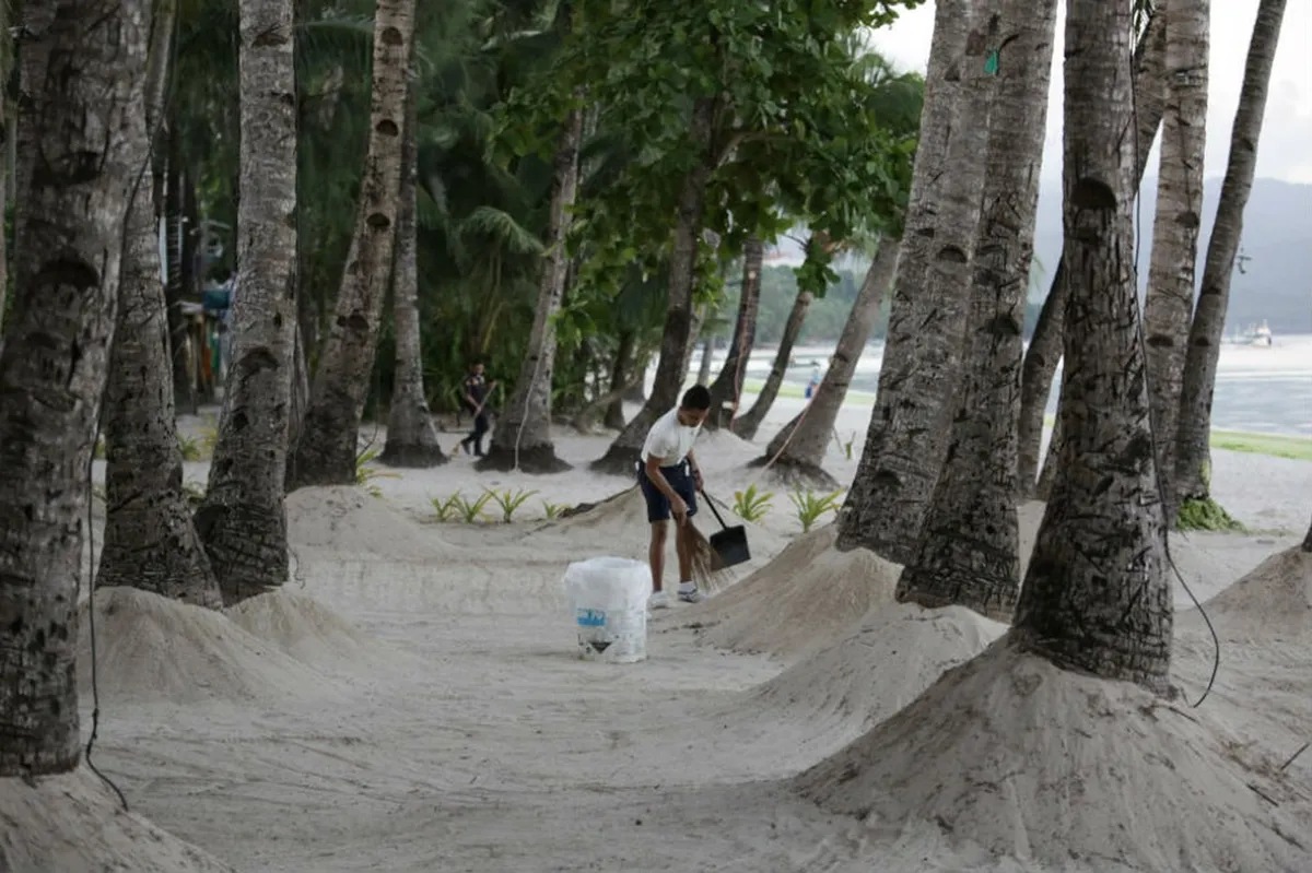 Duterte creates Boracay inter-agency rehab task force | ABS-CBN News