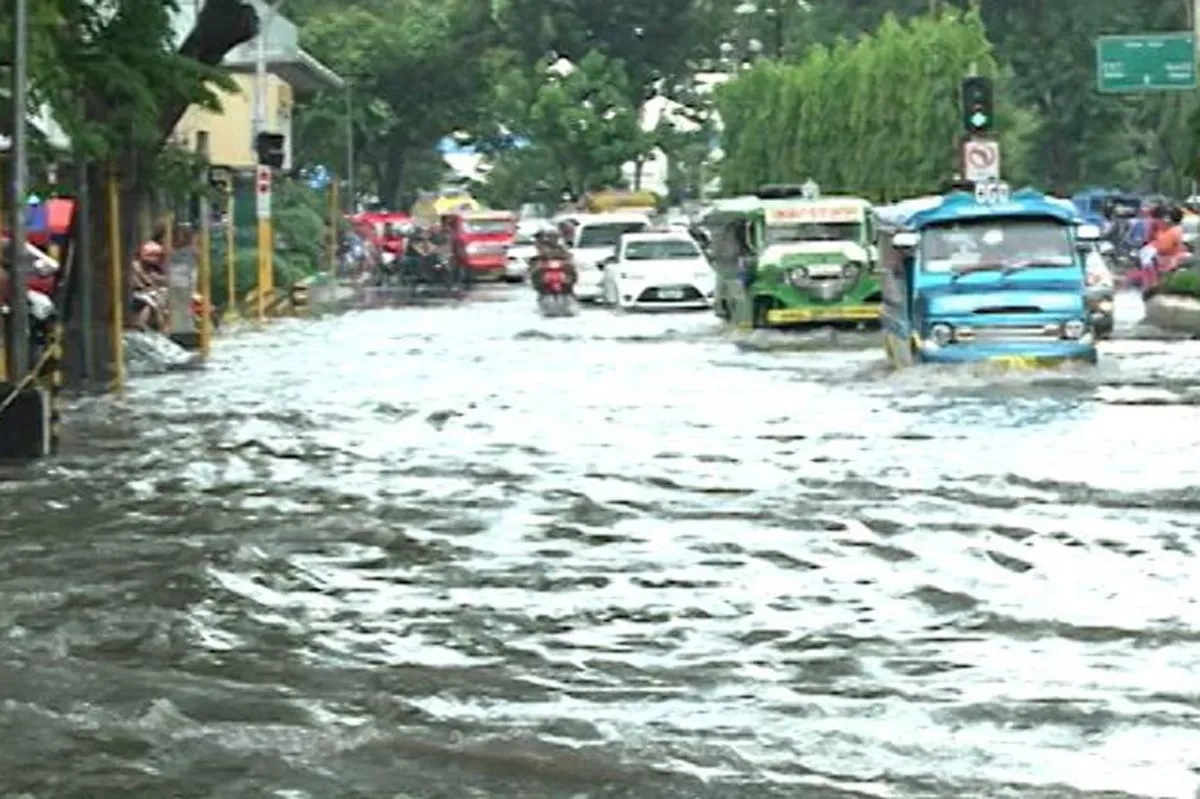 LOOK: Heavy rains cause flooding in parts of Cebu | ABS-CBN News