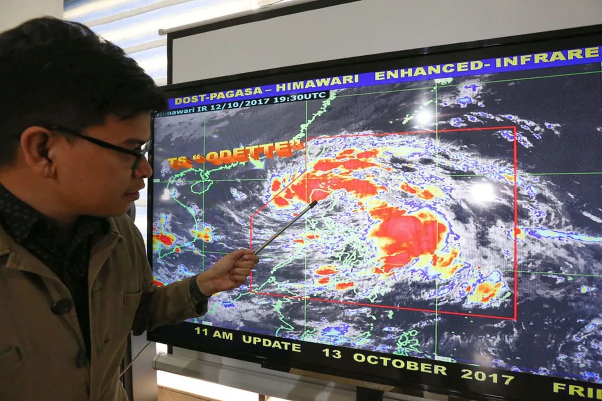 'Odette' maintains strength, dumps heavy rains over Luzon, Metro Manila | ABS-CBN News