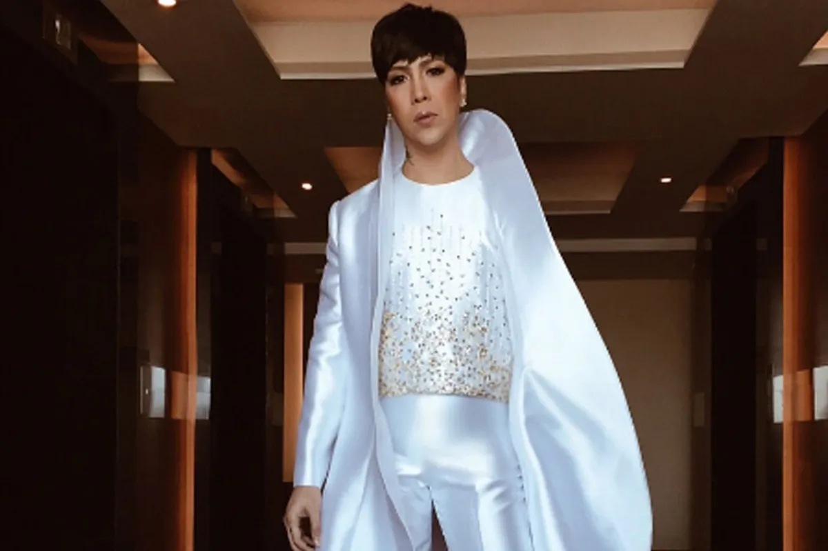 LOOK: Vice Ganda stands out at wedding with quirky outfit | ABS-CBN ...