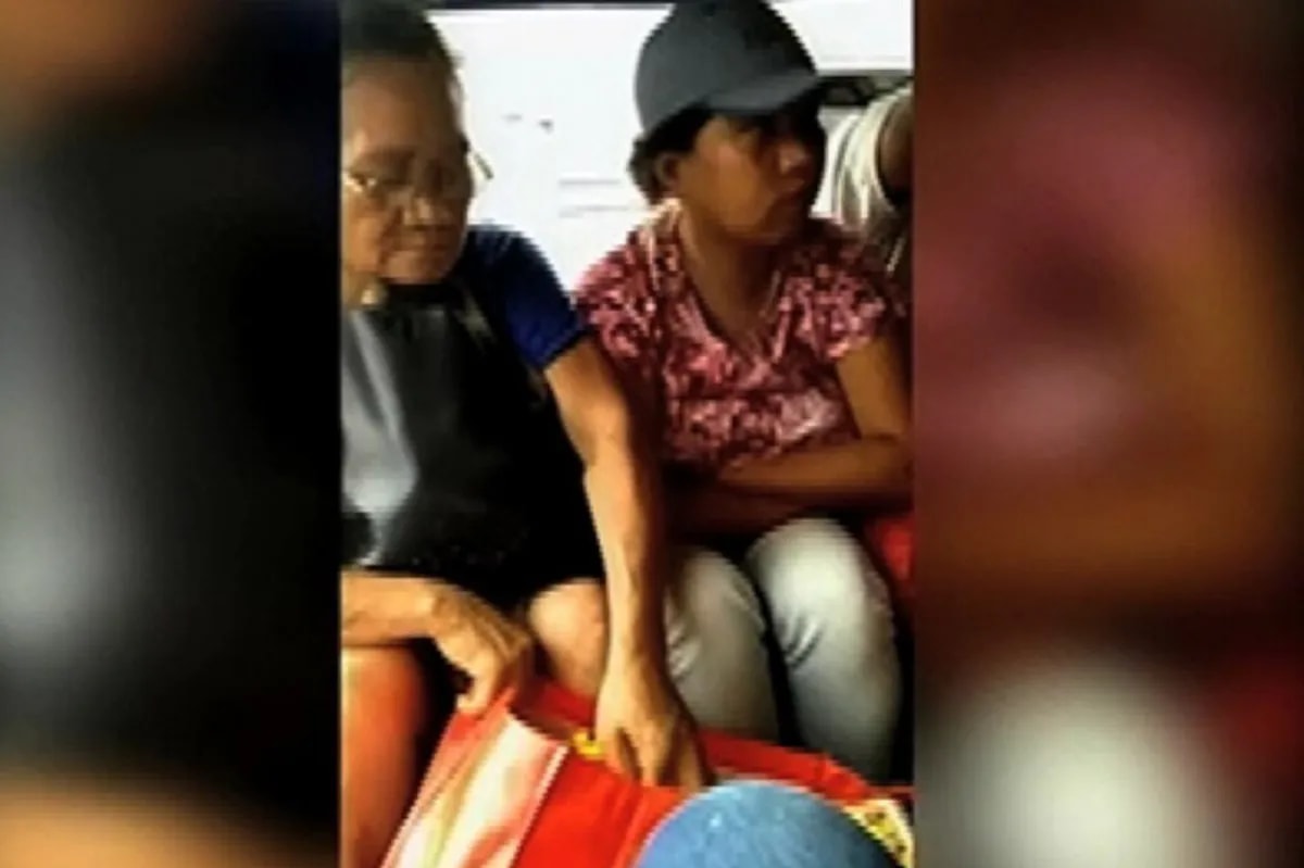 SAPUL SA VIDEO: Babae bistado sa paninikwat ng pitaka ng lola | ABS-CBN ... SAPUL SA VIDEO: Babae bistado sa paninikwat ng pitaka ng lola | ABS-CBN ...