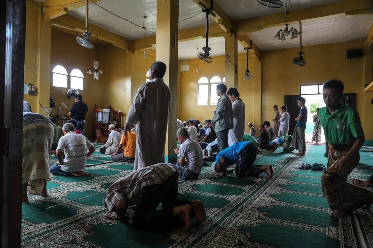 Ramadan sa panahon ng kaguluhan | ABS-CBN News Ramadan sa panahon ng kaguluhan | ABS-CBN News