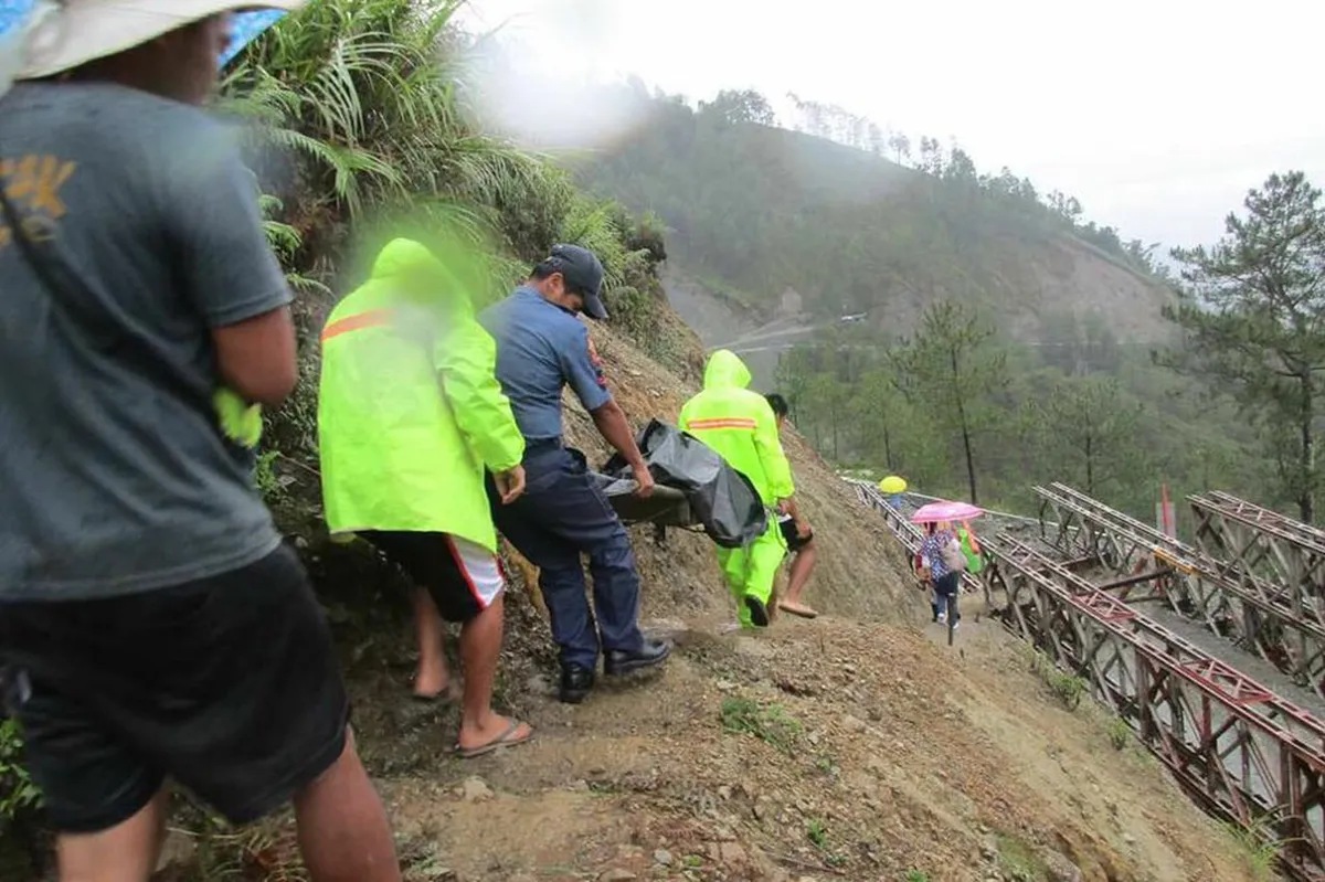 2 kalsada sa Mt. Province, sarado dahil sa pagguho ng lupa | ABS-CBN News