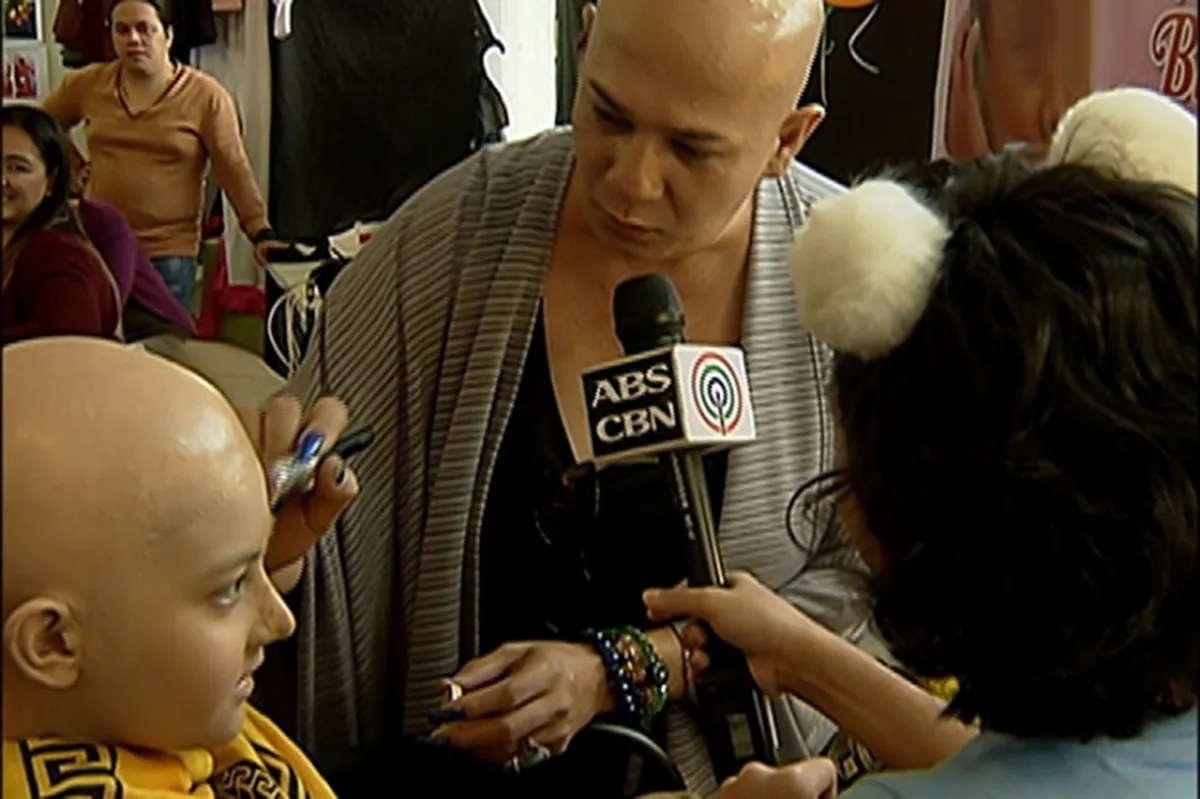 Awra pinasilip ang make-up room ng 'Your Face Kids' | ABS-CBN Entertainment