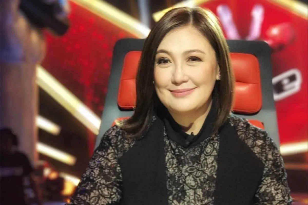 Sharon, ayaw pang bumalik sa Pilipinas? | ABS-CBN Entertainment