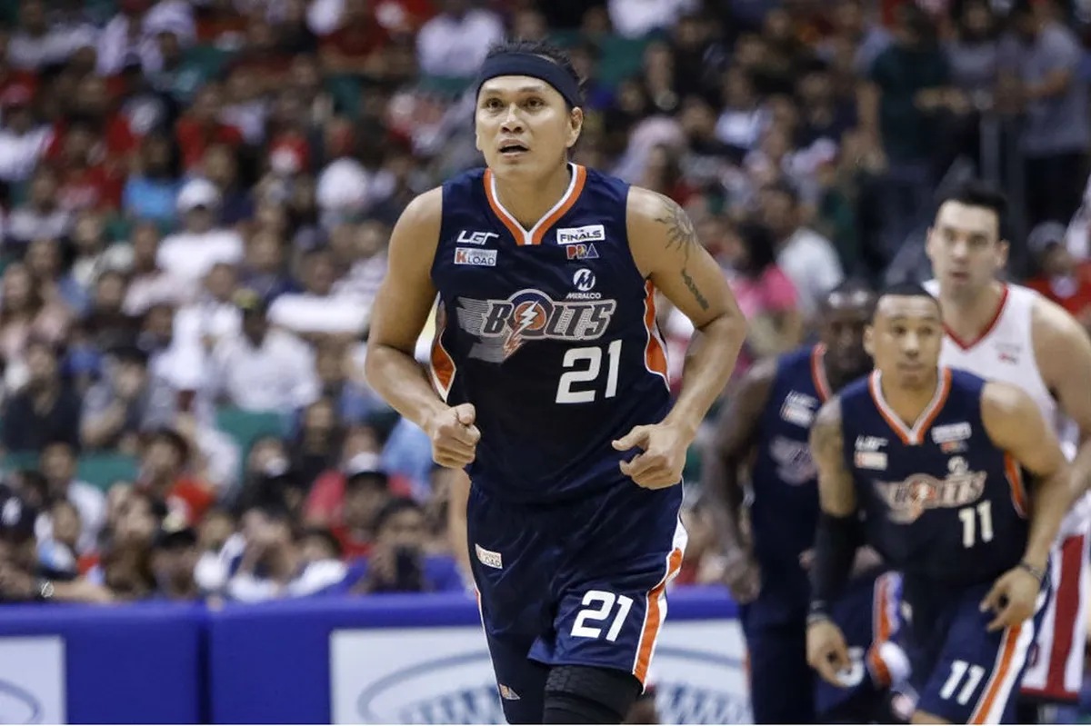 PBA: A player pushing 40 years old is helping carry Meralco’s title hopes | ABS-CBN Sports