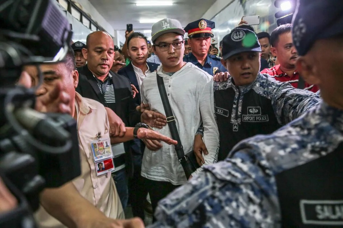 Isa sa mga suspek sa pagpatay kay 'Atio', nakabalik na mula Amerika | ABS-CBN News
