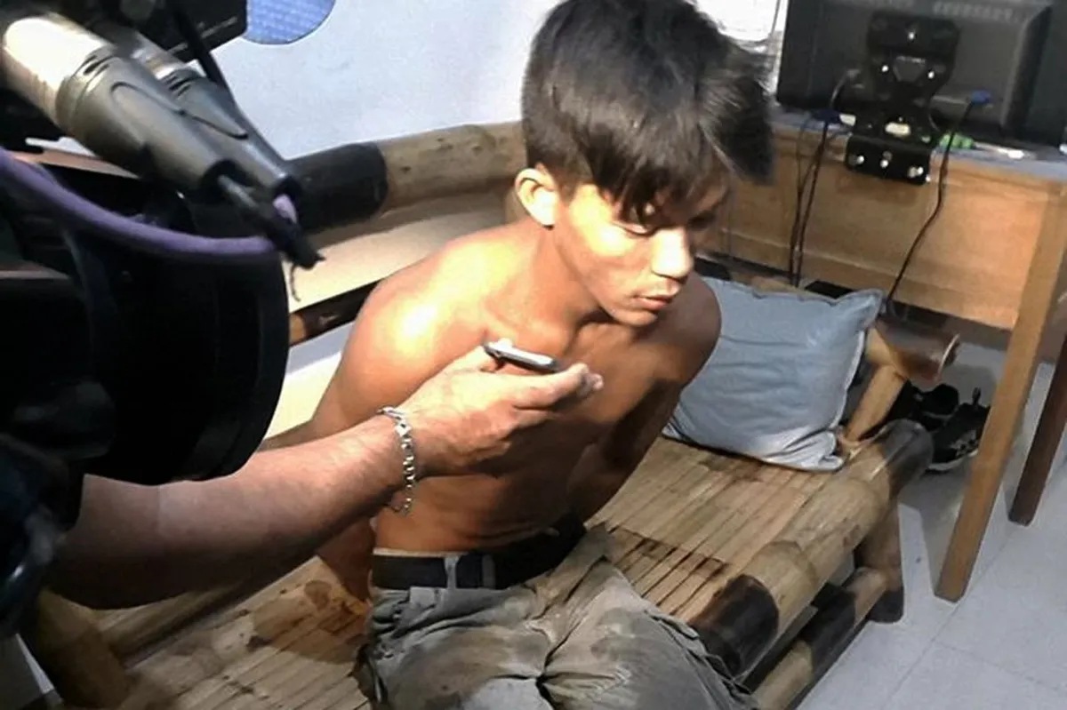 5 buwang sanggol, patay matapos umanong pukpukin ng martilyo | ABS-CBN News 5 buwang sanggol, patay matapos umanong pukpukin ng martilyo | ABS-CBN News