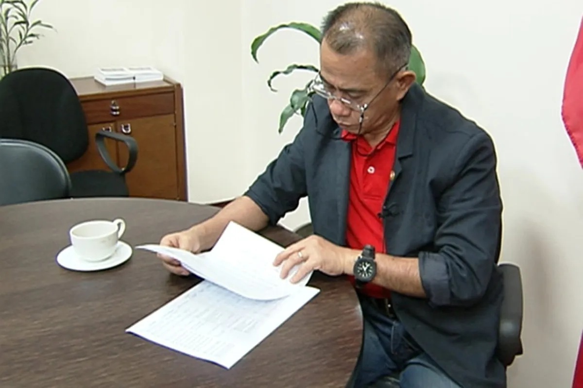 Empleyadong biglang inalis sa trabaho, dumulog sa DOLE 'Clinic' | ABS ... Empleyadong biglang inalis sa trabaho, dumulog sa DOLE 'Clinic' | ABS ...