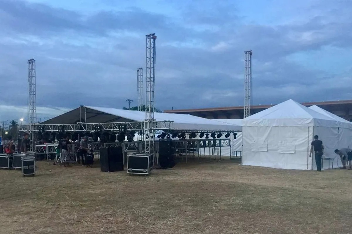 'Palit Bise' rally, kasado na sa Luneta | ABS-CBN News