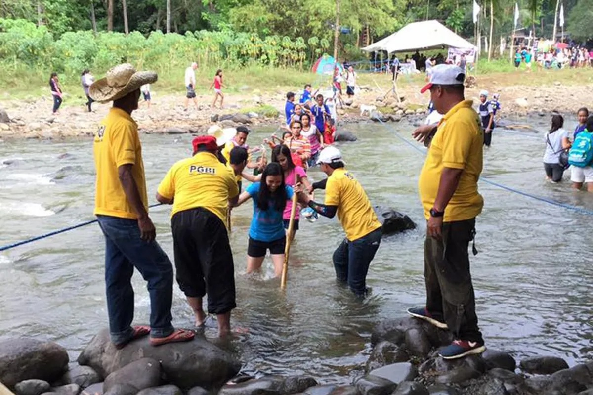 Snake bites Holy Week pilgrim in Cagayan de Oro | ABS-CBN News