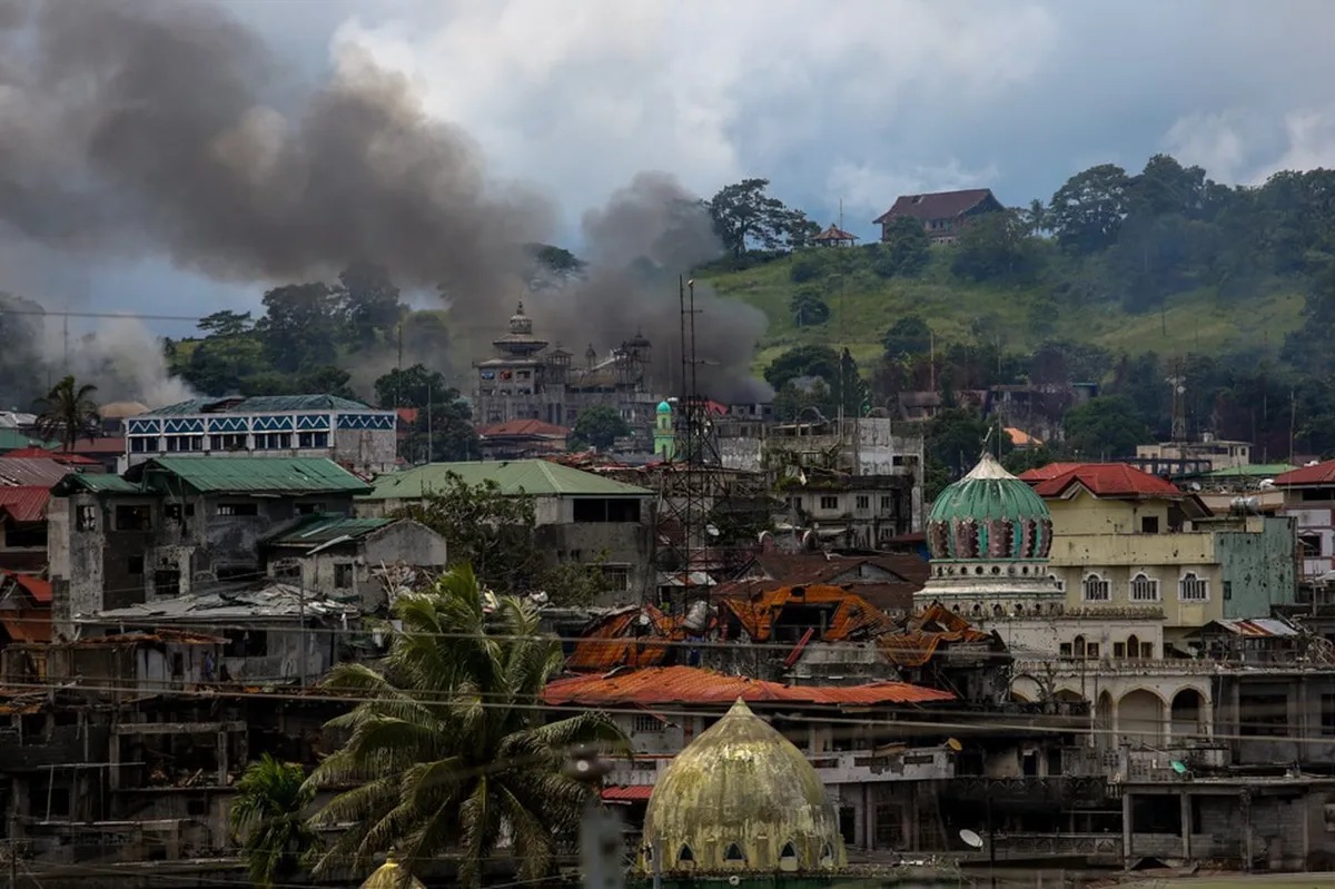 2 more foreign-looking fighters found dead in Marawi | ABS-CBN News