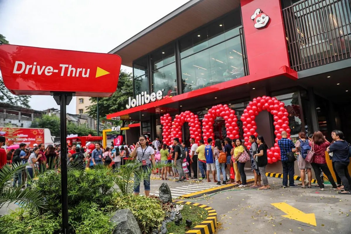 Jollibee to respect ruling allowing 'Jolliville' name | ABS-CBN News