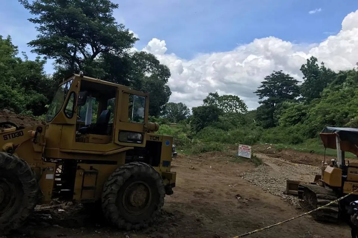 Alkalde sa Ilocos Norte, patay sa pamamaril | ABS-CBN News Alkalde sa Ilocos Norte, patay sa pamamaril | ABS-CBN News