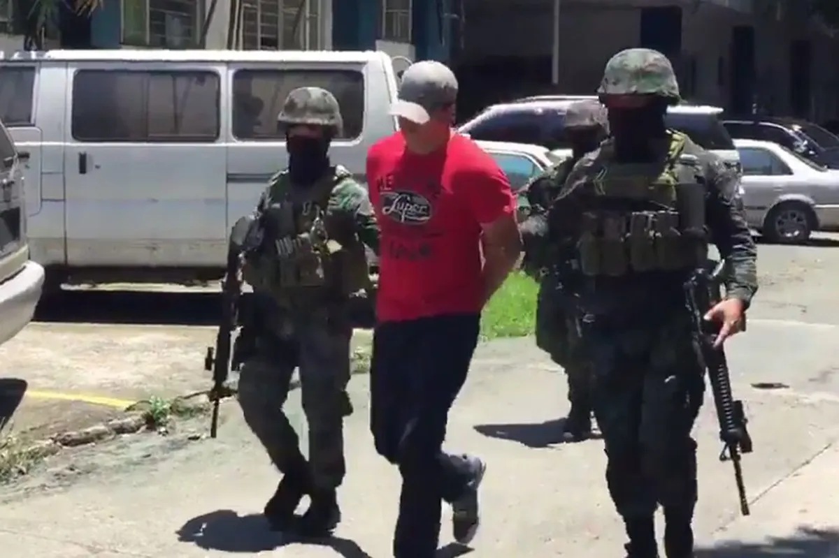 Driver ng QCPD official huli sa pangingikil sa pamilya ng drug suspek | ABS-CBN News