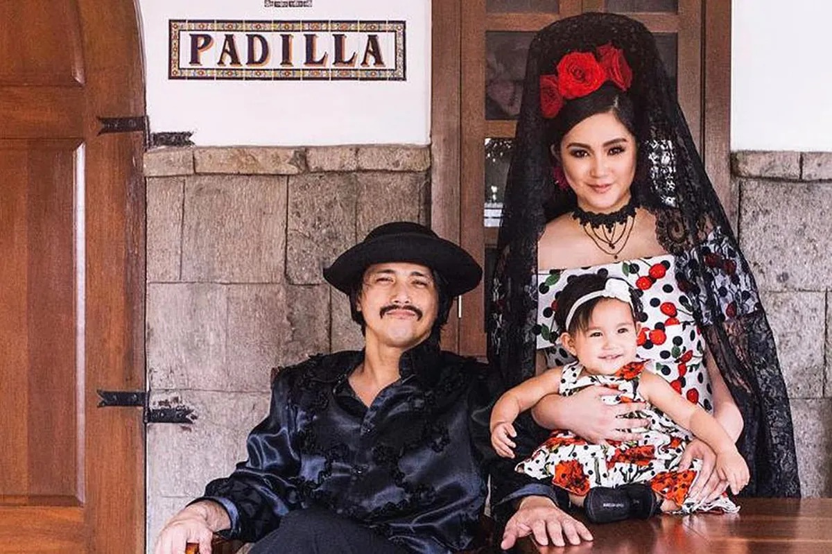 LOOK: Robin Padilla, family transform into Spanish royalty for ...