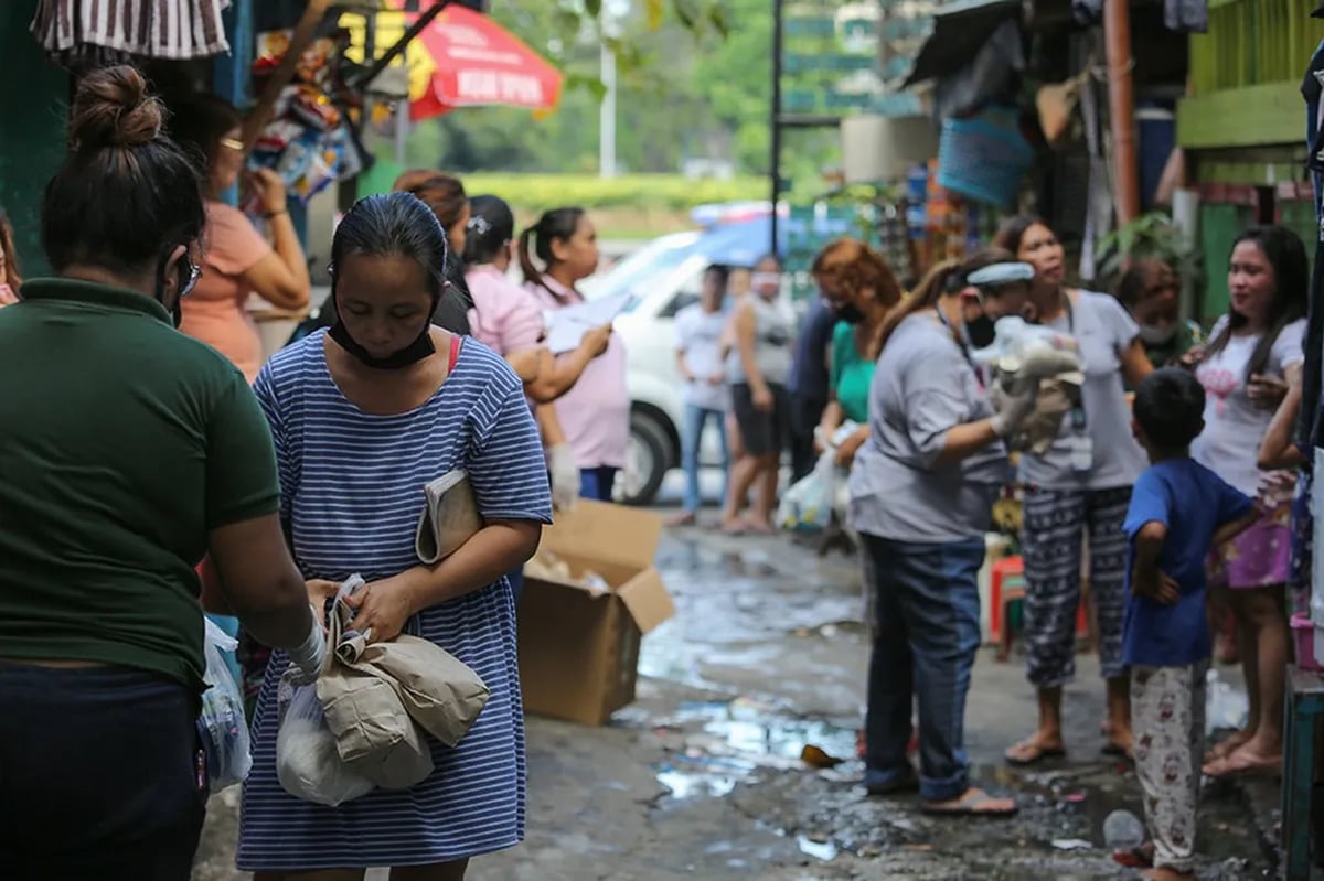 Mga Pinoy hati ang opinyon sa posibilidad ng Luzon lockdown extension ... Mga Pinoy hati ang opinyon sa posibilidad ng Luzon lockdown extension ...