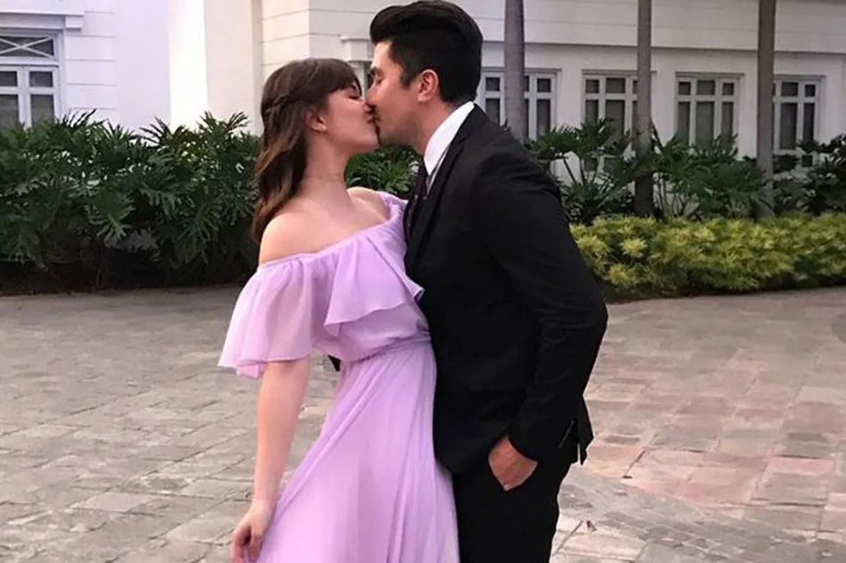 LOOK: Jessy posts sweet kissing photo with Luis | ABS-CBN Entertainment
