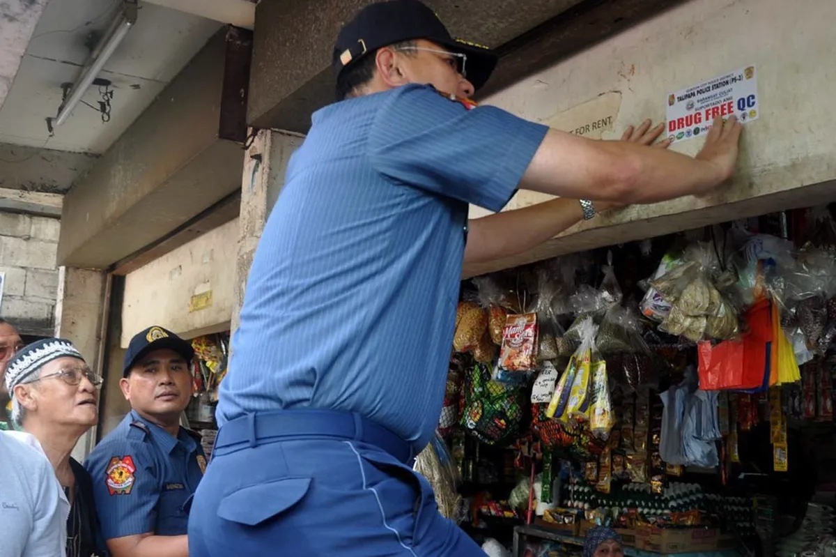 CHR raises alarm over drug drop boxes, 'narco-free' stickers | ABS-CBN News