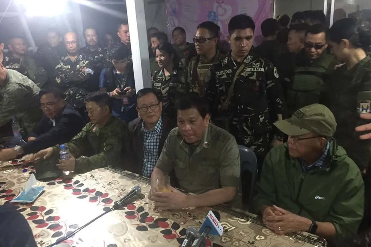 Duterte visits Marawi on day of protests | ABS-CBN News