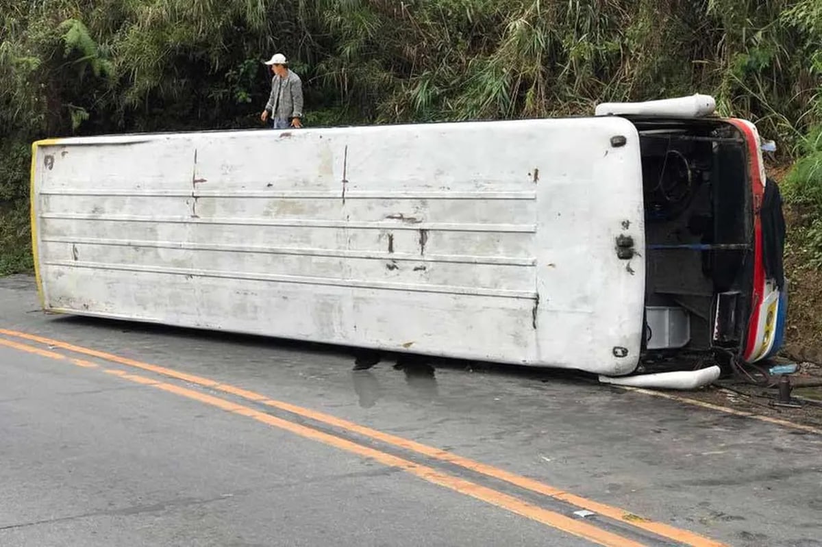 14 hurt in Benguet bus accident | ABS-CBN News