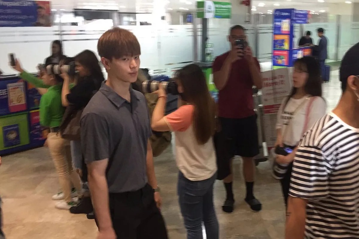 'Goblin' actor Yook Sung-jae arrives in Manila | ABS-CBN Entertainment