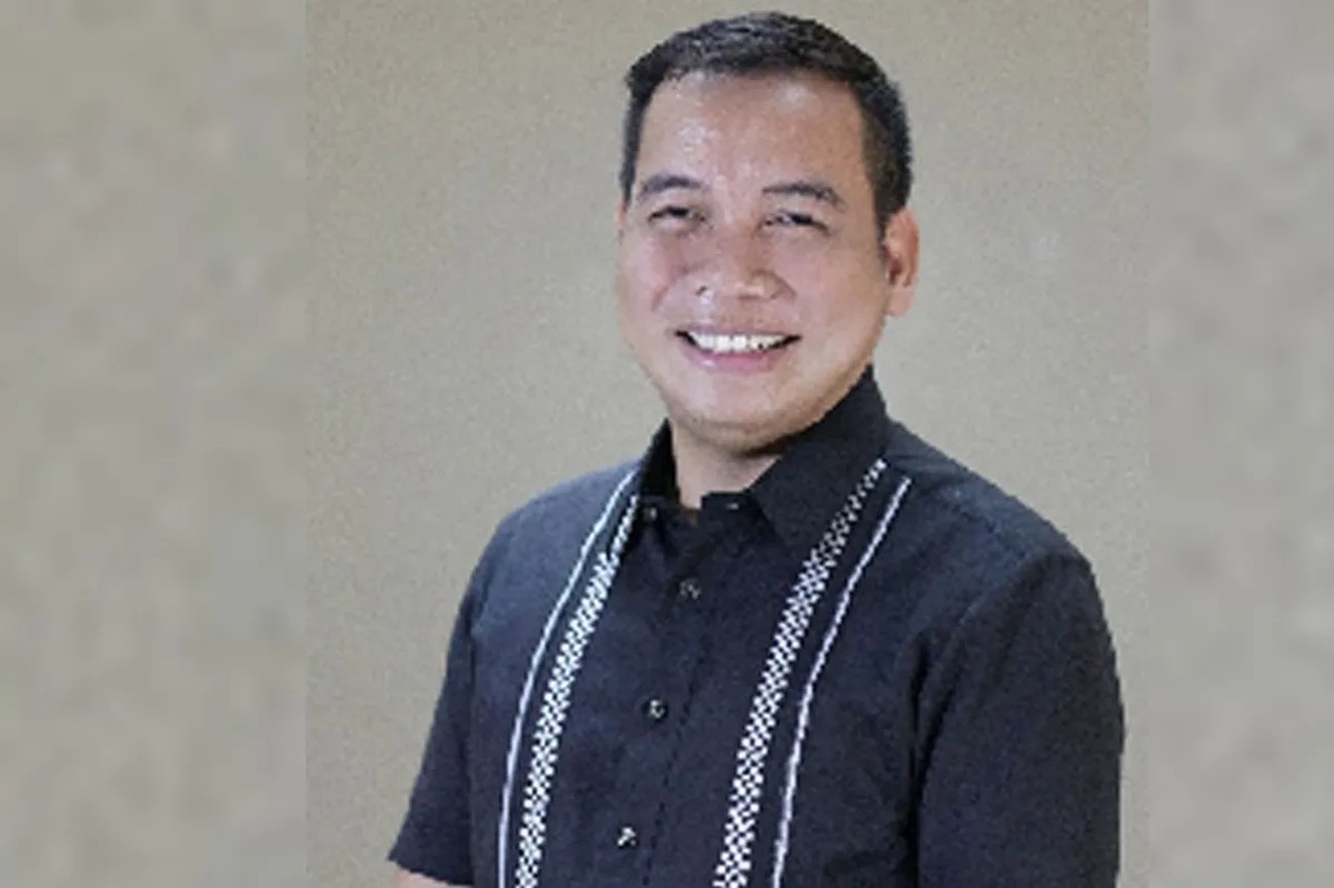 Suspended Batangas councilor denies allegations: 'Ako ang naabala sa ...