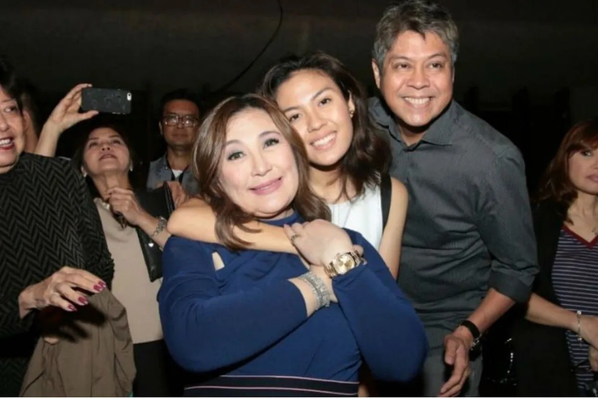 Kiko, Frankie join Sharon at 'Pamilyang Hindi Lumuluha' gala | ABS-CBN Entertainment