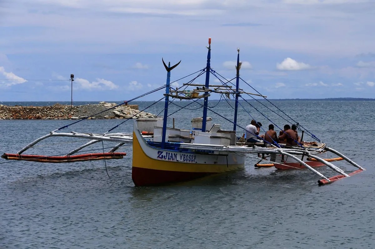 Blockbuster nature series catches Filipino dynamite fishermen on film ...