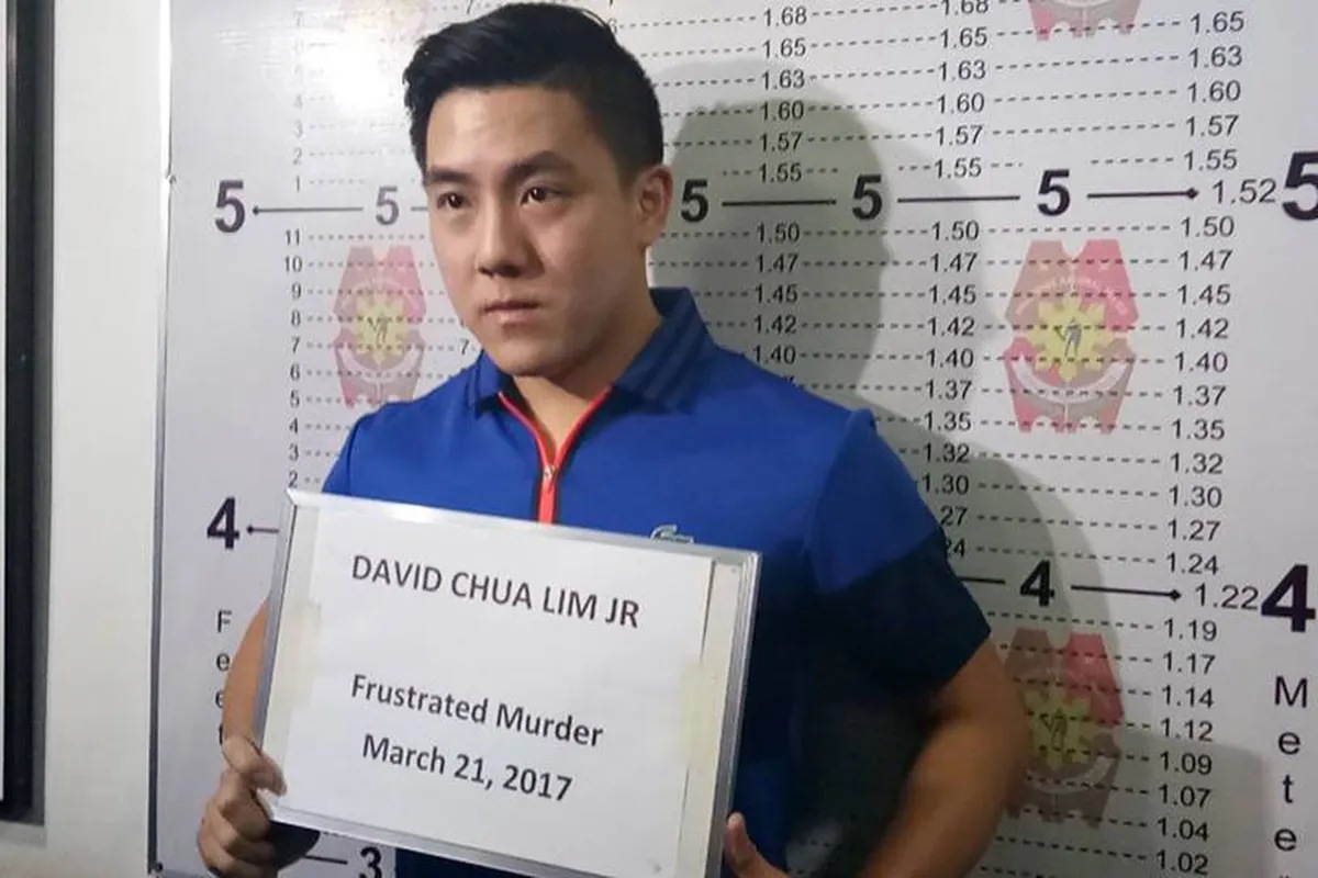 WATCH: Private bodyguards outside David Lim Jr.'s cell? | ABS-CBN News