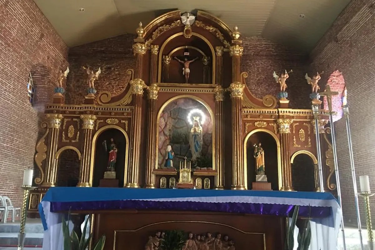 Higit 300-taong Salasa Church, dinarayo ngayong Semana Santa | ABS-CBN ...