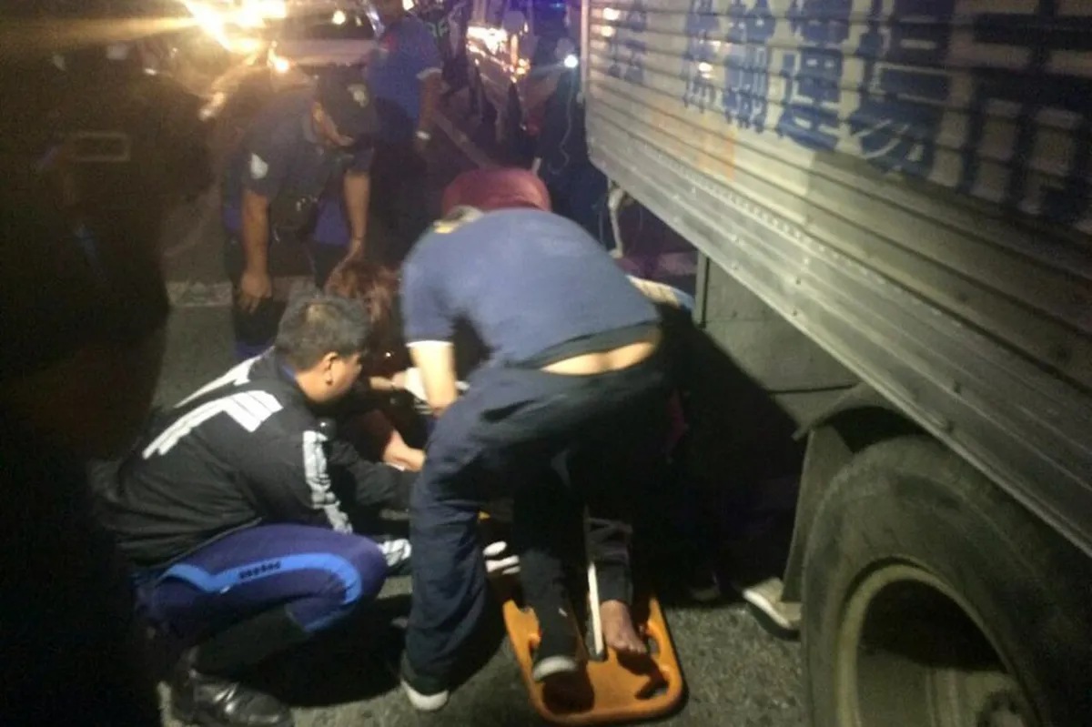 4 sugatan sa karambola ng mga motor at truck sa QC | ABS-CBN News