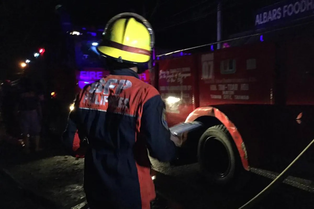 Fire hits building in CDO | ABS-CBN News