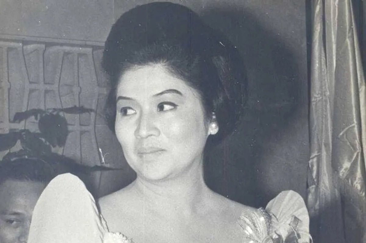 THROWBACK: Miss Universe 1974 winners visit Imelda's Leyte beach house ...