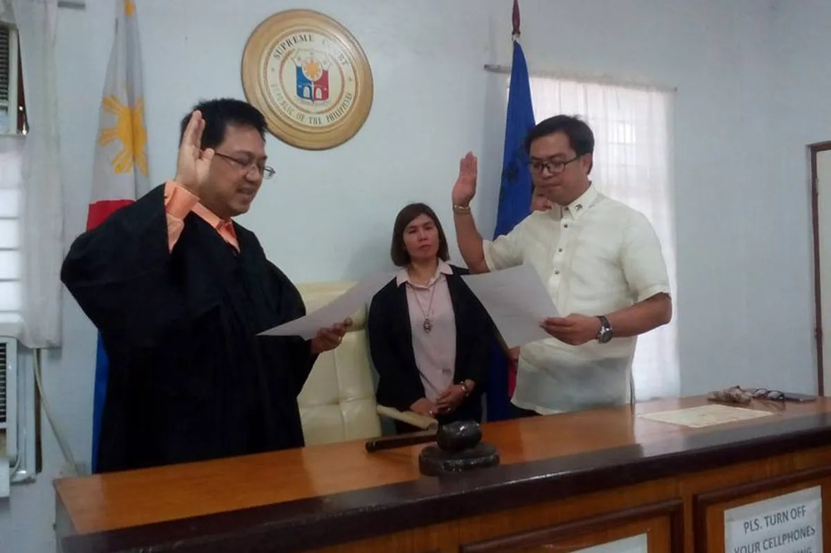 Bagong alkalde ng Puerto Princesa, nanumpa na | ABS-CBN News