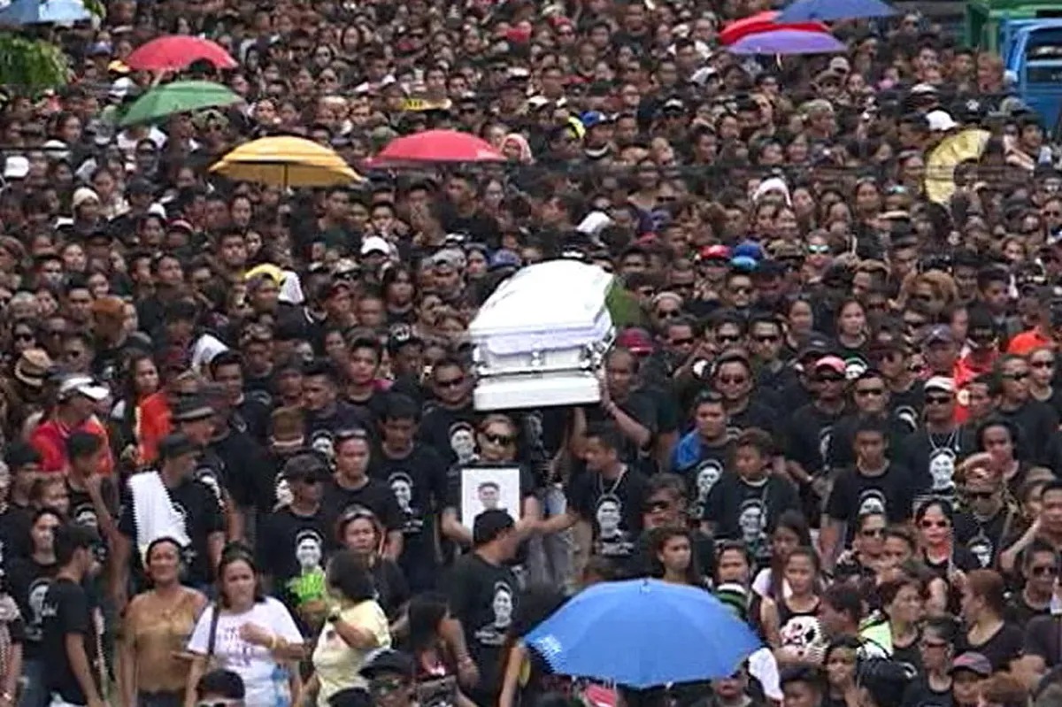 Afraid to die, scores of drug suspects surrender in Visayas | ABS-CBN News