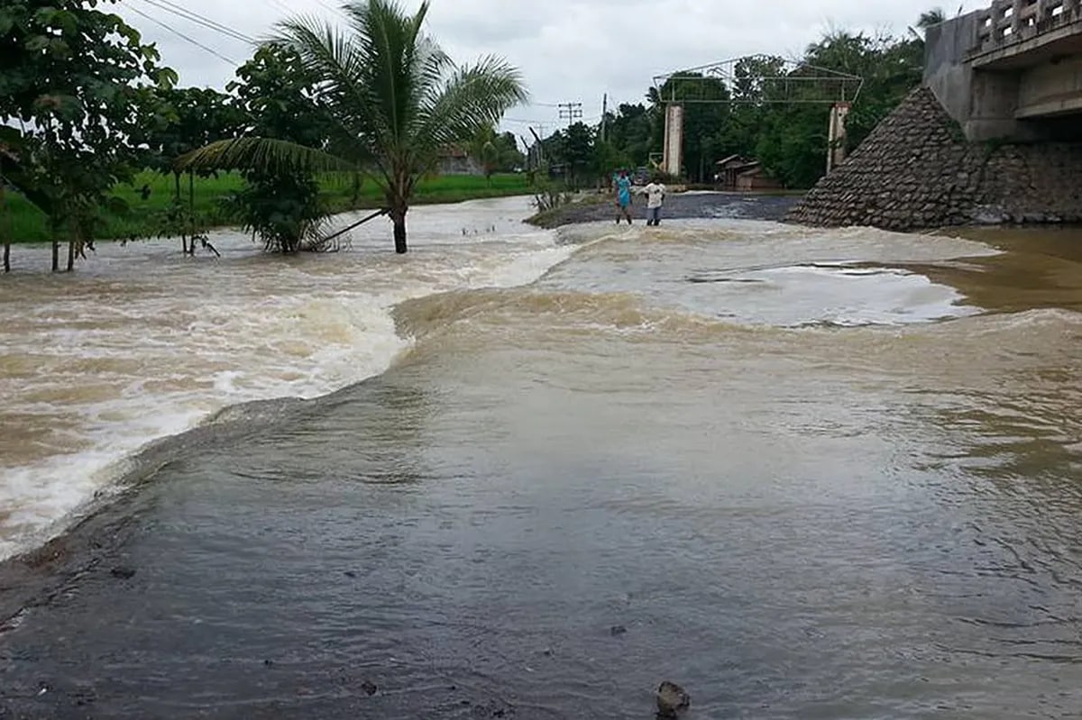 Flood cripples Capiz towns situated near Panay River | ABS-CBN News