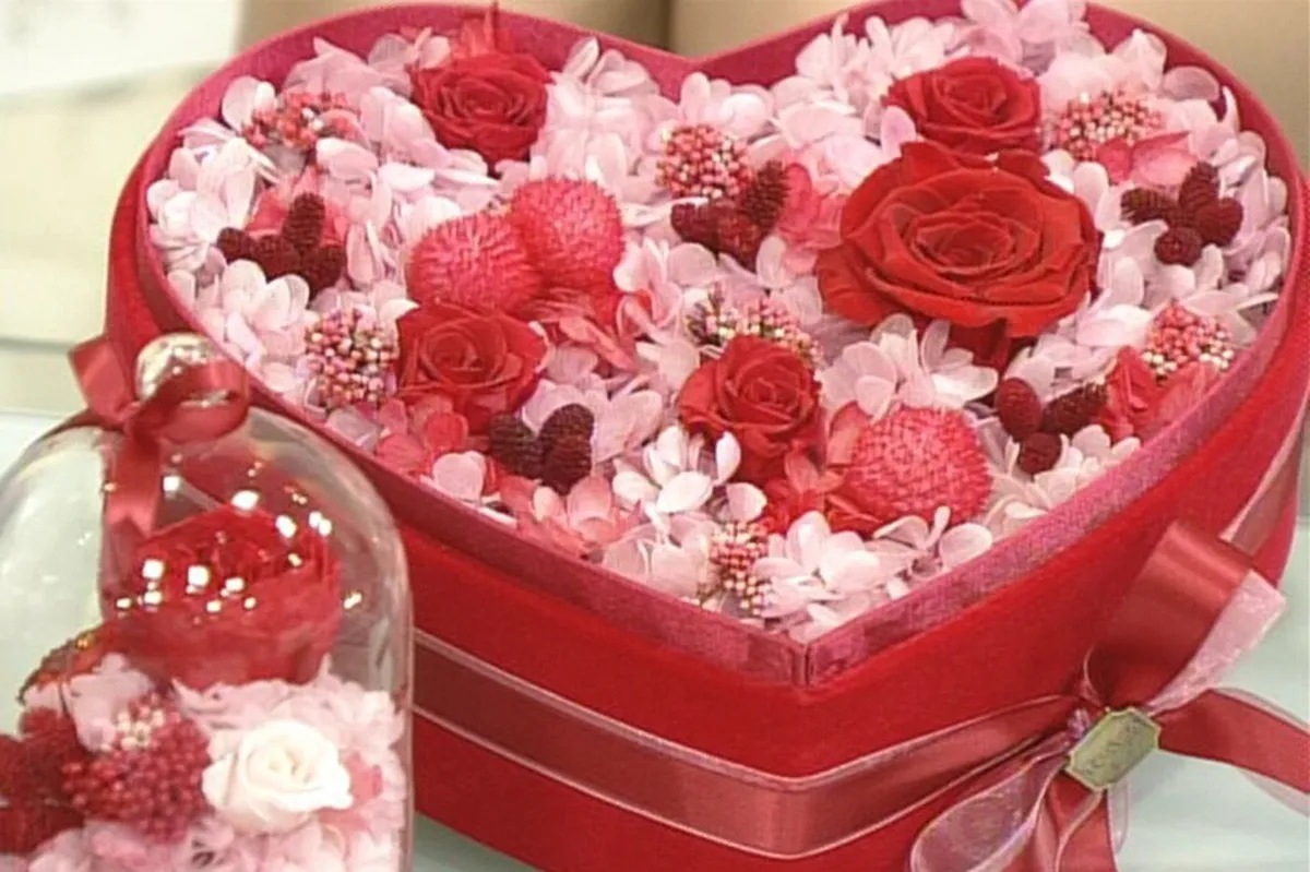 Like true love? BGC floral boutique offers blooms that stand the test ...