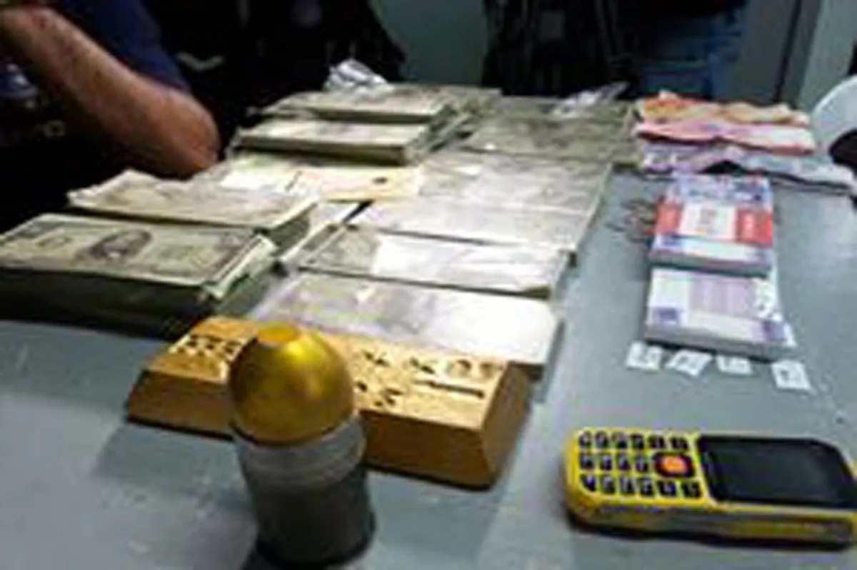 Lalaki, arestado dahil sa pagbebenta ng pekeng pera | ABS-CBN News