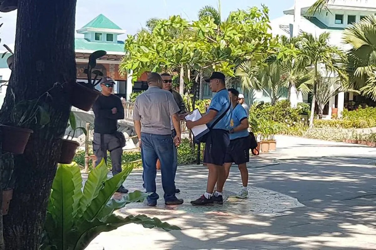 Armed men occupy Subic's Ocean Adventure: official | ABS-CBN News