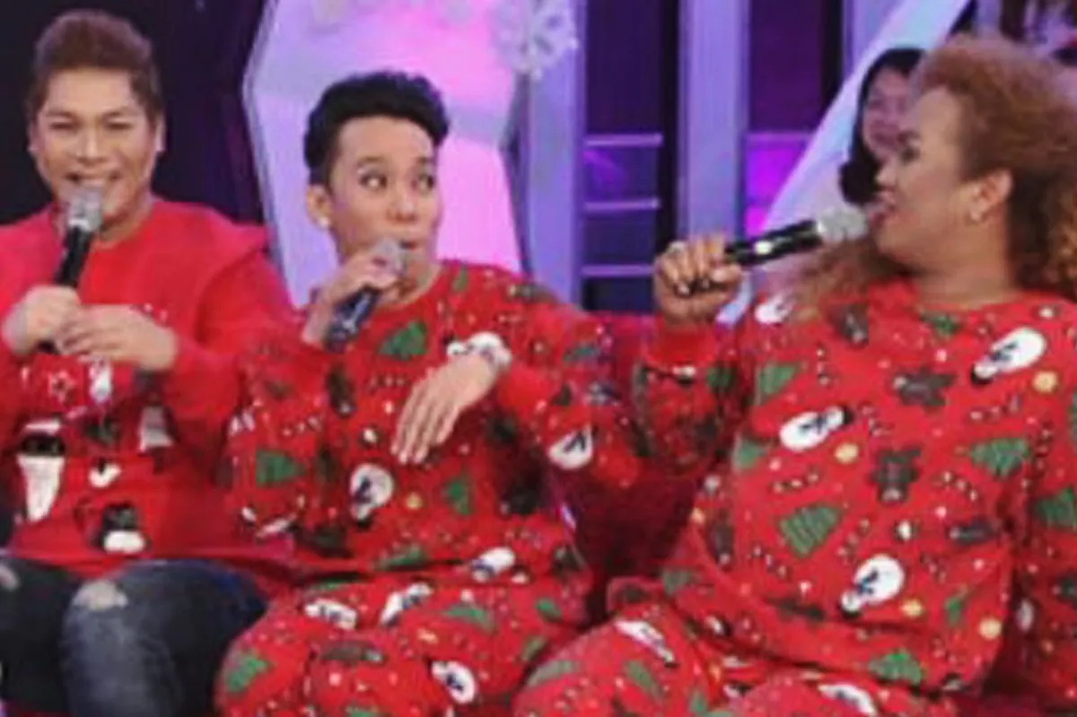 Vice Ganda pranks friend MC on 'GGV' | ABS-CBN Entertainment