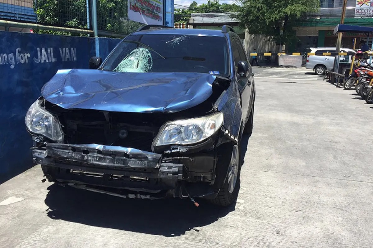 4 na call center agents nabundol ng kotse sa Pasig | ABS-CBN News 4 na call center agents nabundol ng kotse sa Pasig | ABS-CBN News
