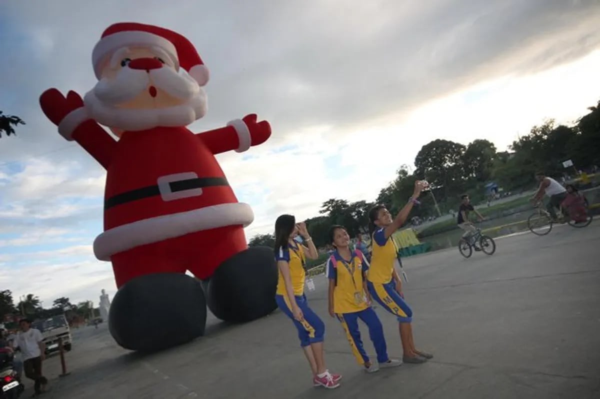 Regular, non-working holidays in 2017 revealed | ABS-CBN