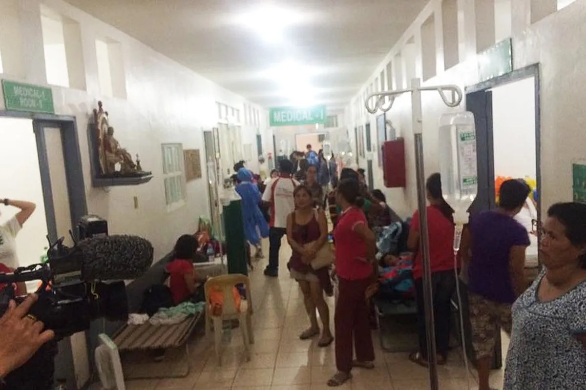 38 students fall victim to food poisoning | ABS-CBN News