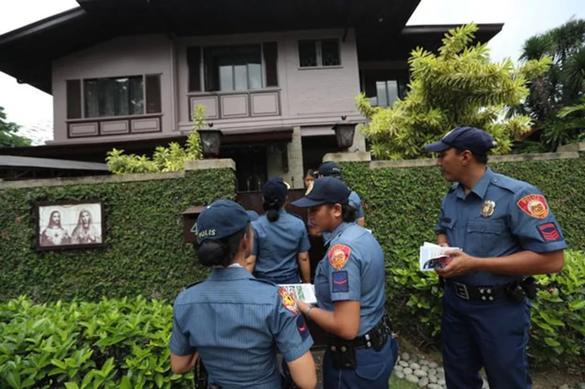 Dela Rosa rejects halt to 'Tokhang': You want drugs back? | ABS-CBN News